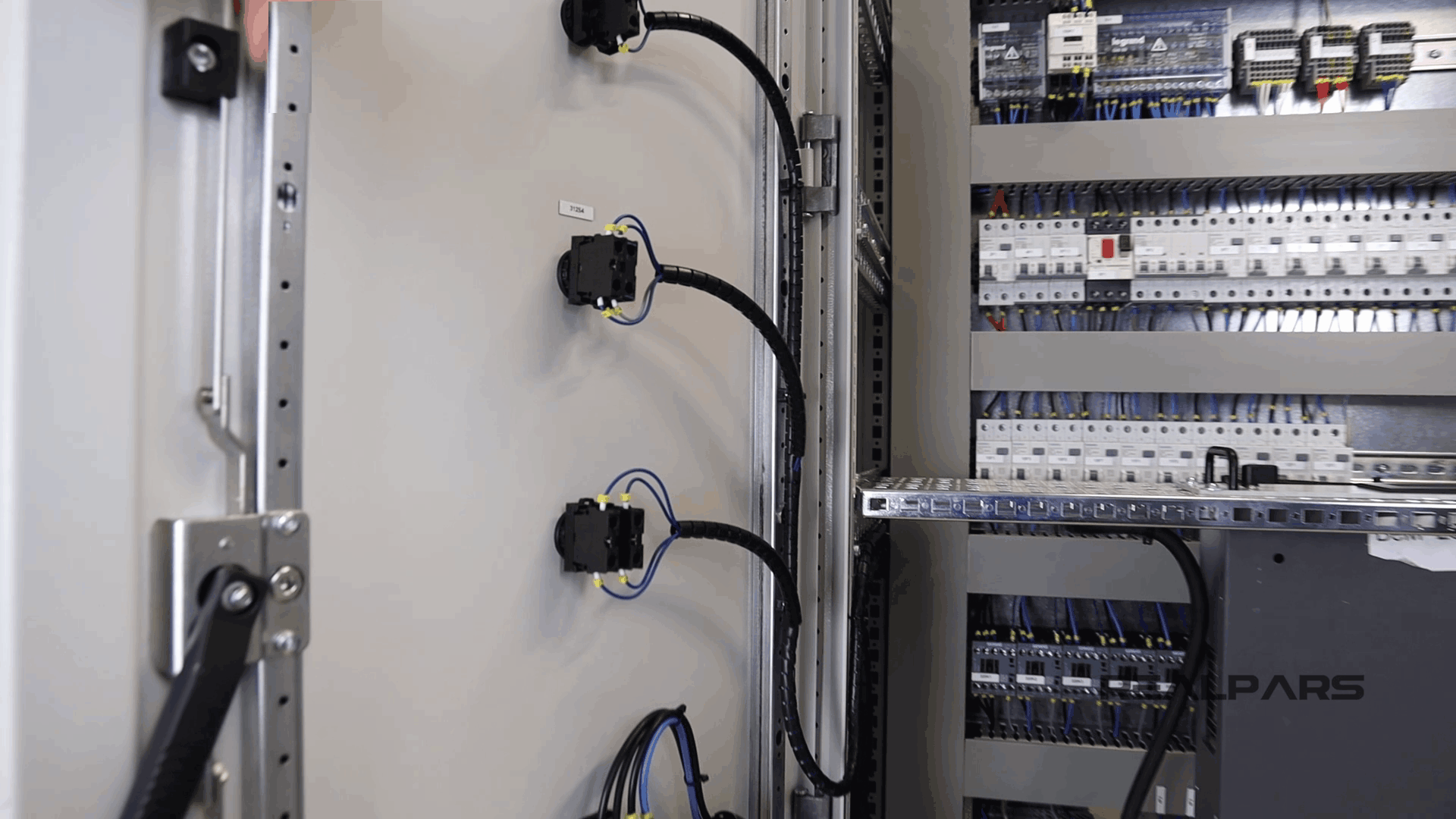 Basics of an Electrical Control Panel (Practical Example) - RealPars