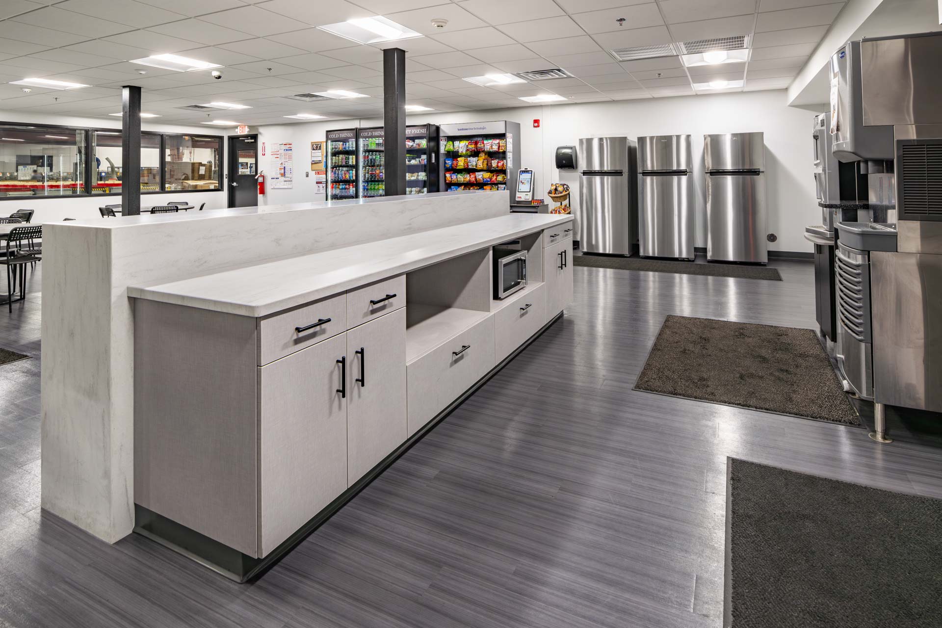 Sumitomo Shop Breakroom Retrofit - Construktion X - Webflow Ecommerce ...