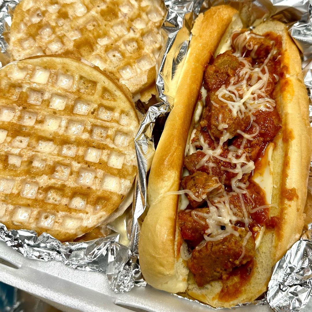Birmingham's Best Wings & Waffles | Taste the Difference