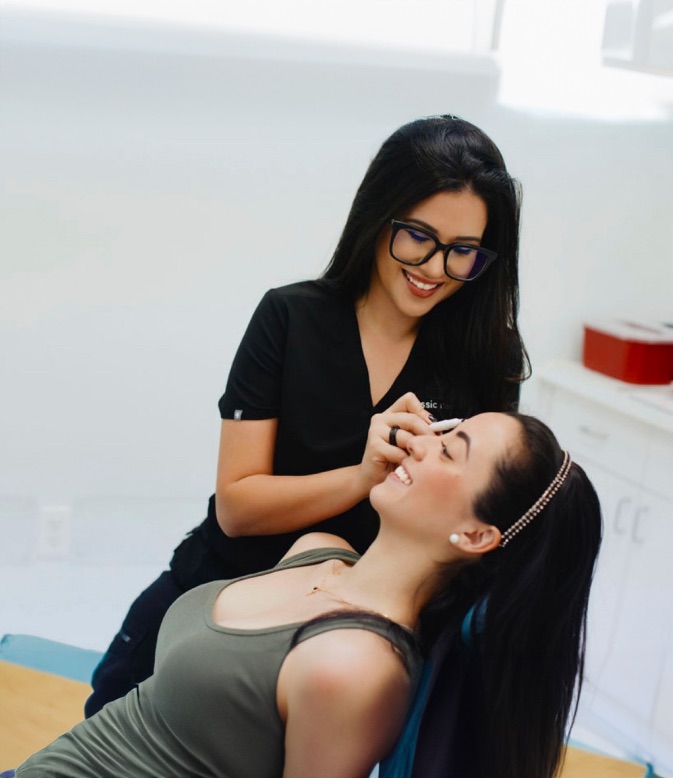 Cosmetic & Restorative Dentist in Miami | 10 Dental Design Studio