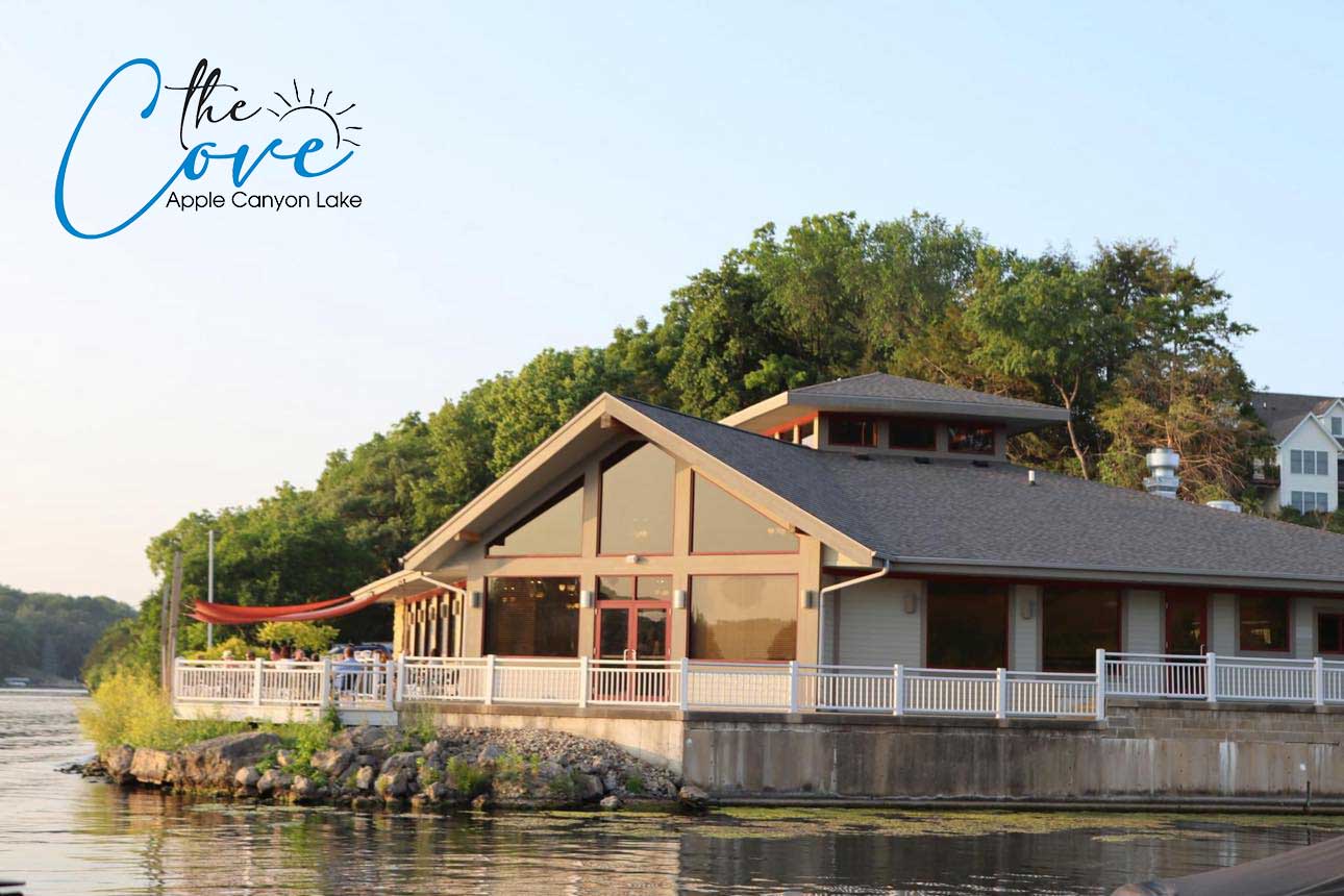 The Cove Restaurant | Lakeside Dining in Apple River, IL
