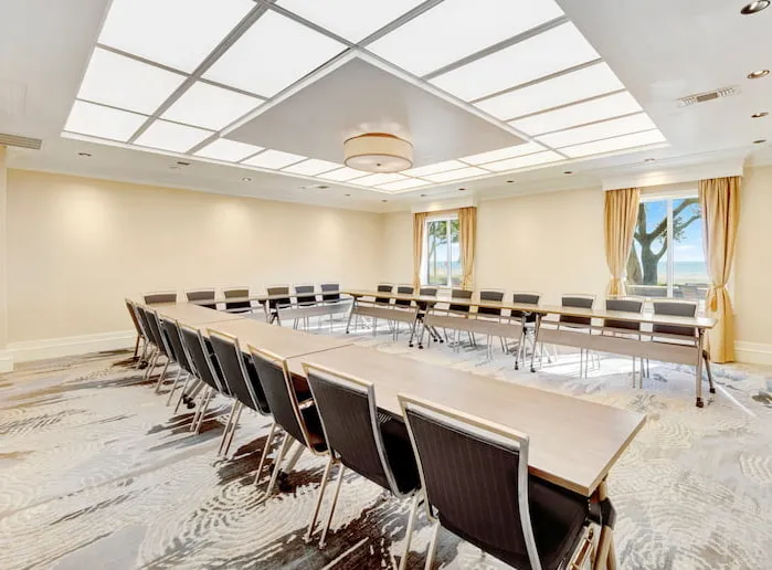 Small Group Meeting Room Near Gulfport, MS - The Inn at Long Beach