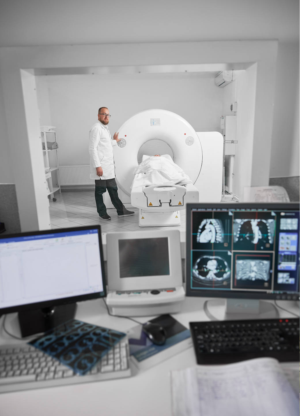 Akarui | Leading Innovation in Medical and Industrial Imaging