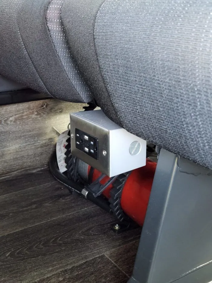 Cascades (Portland-Eugene) - POINT