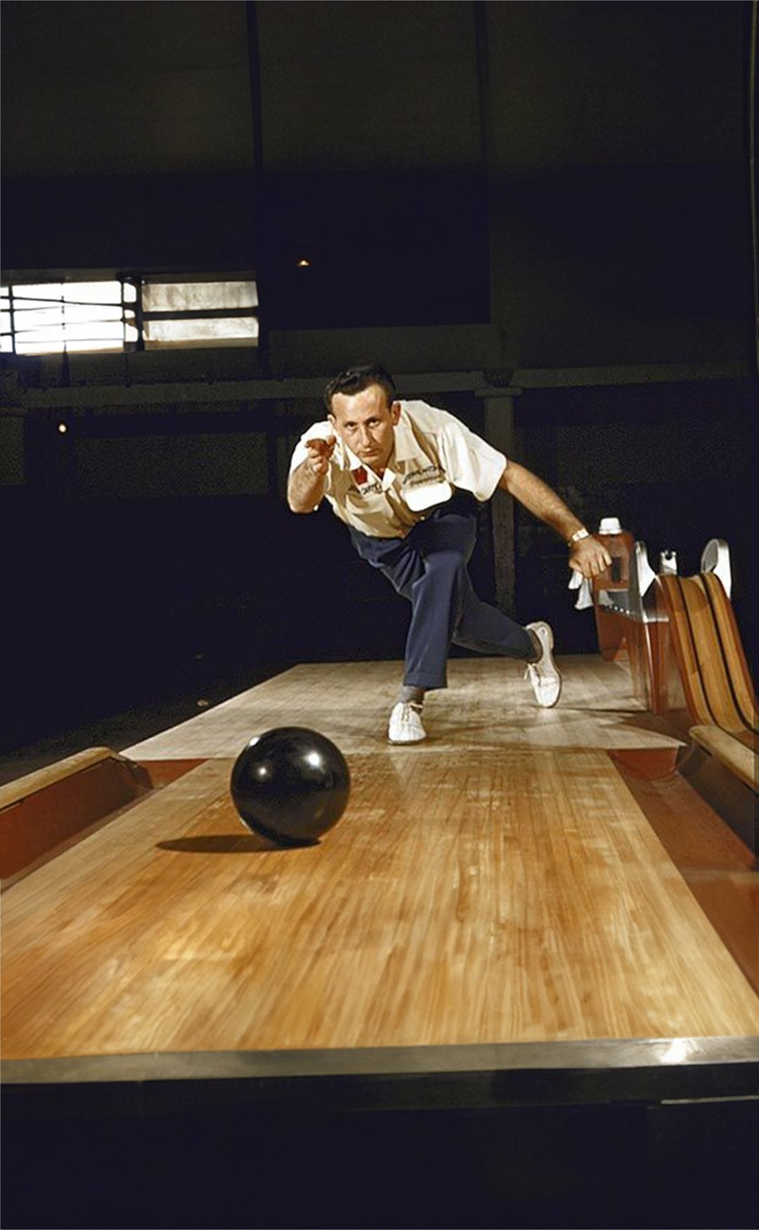 MONTREAL BOWLING | 2313 Rue Sainte-Catherine