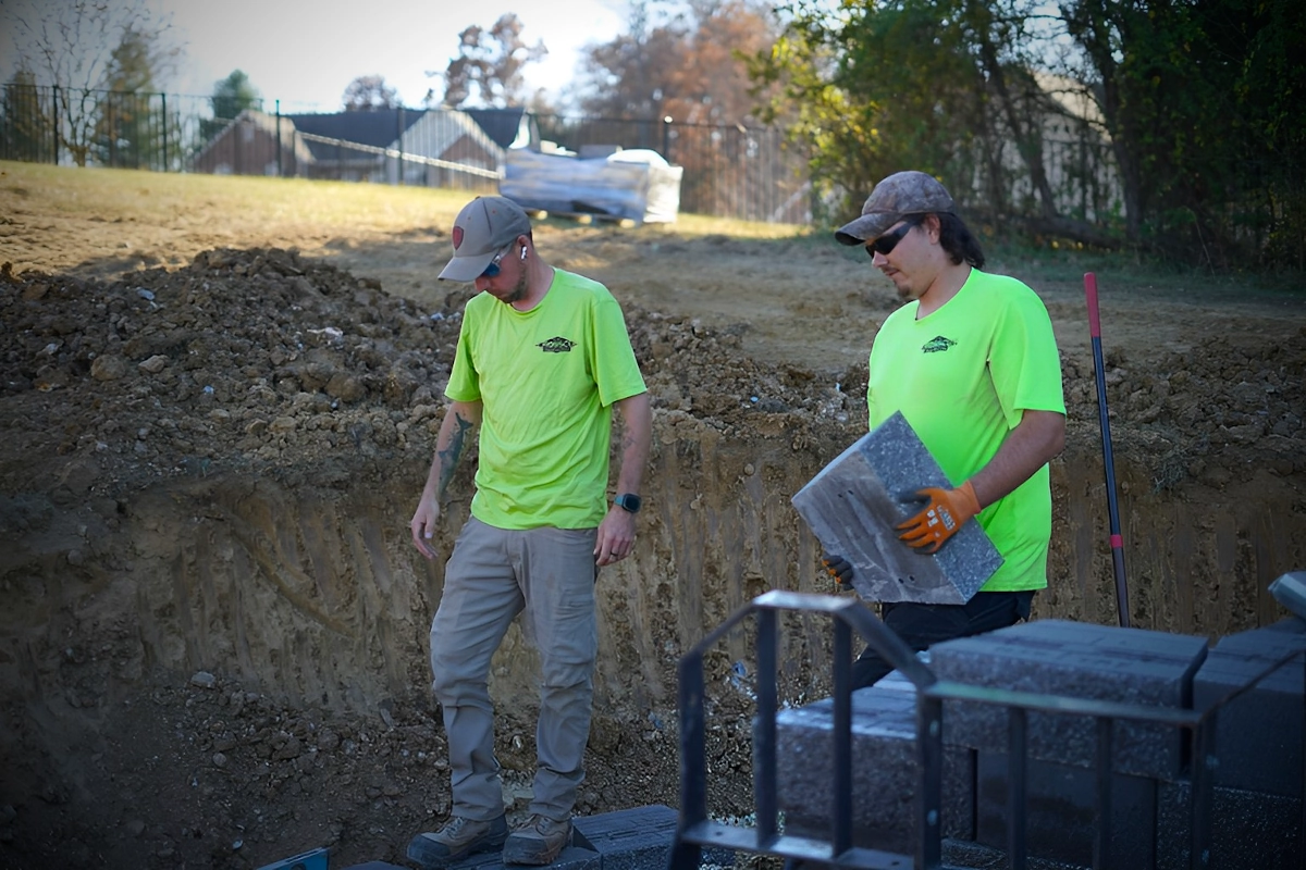 About Us/Crosscut Lawn Care and Landscaping in Washington Mo