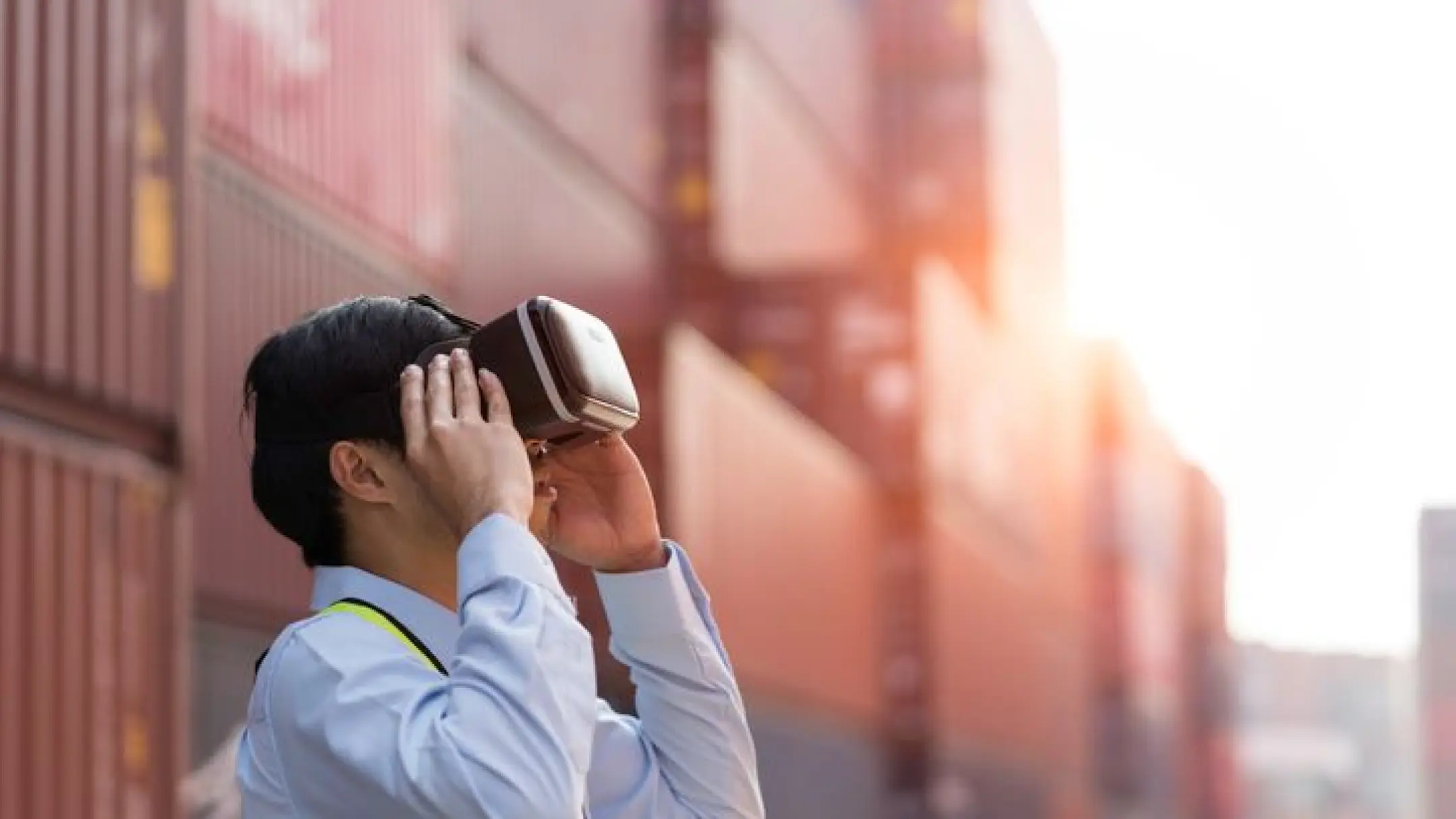 Implementing VR in supply chain & logistics training | Strivr Blog