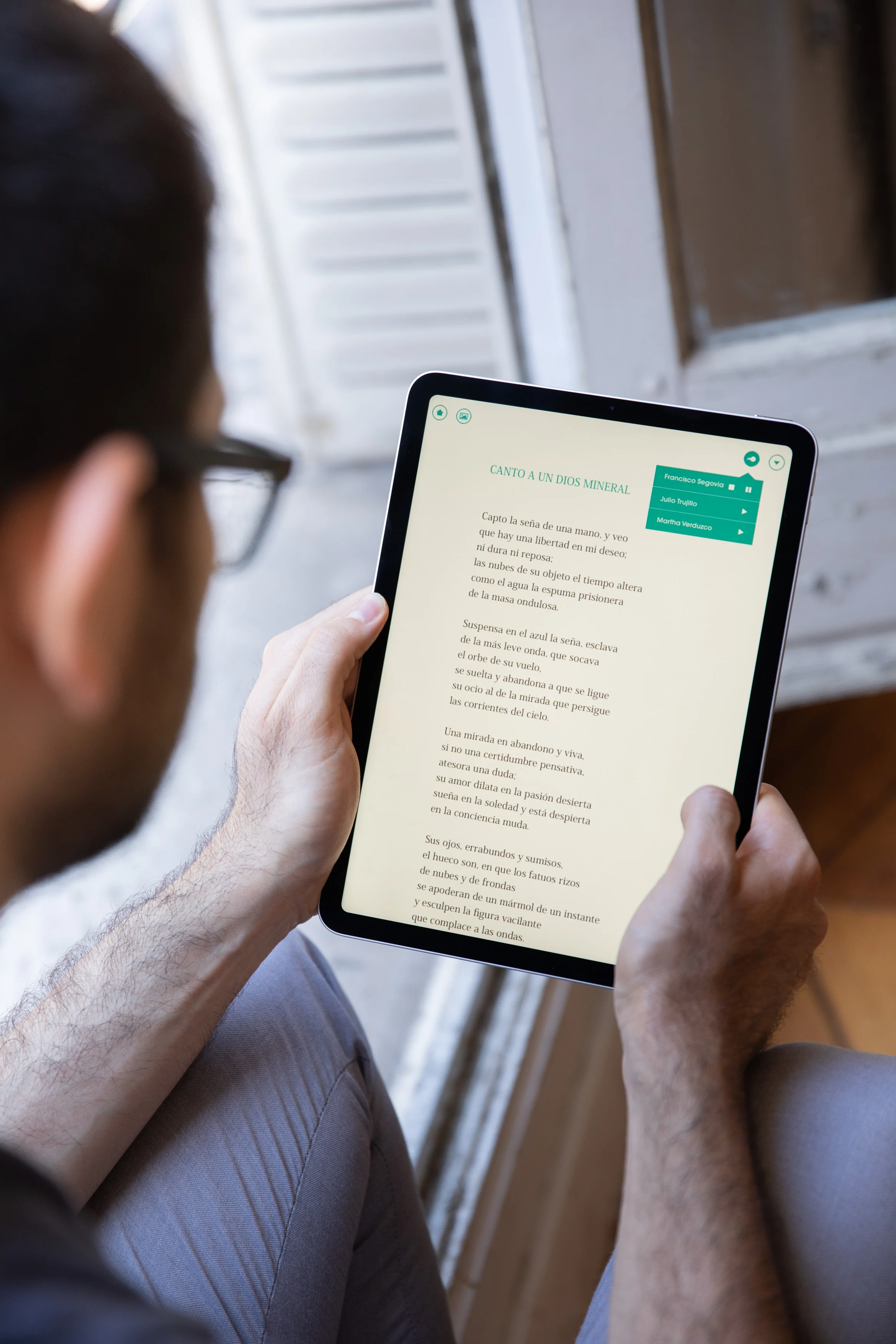 Manuvo | Canto a un dios mineral