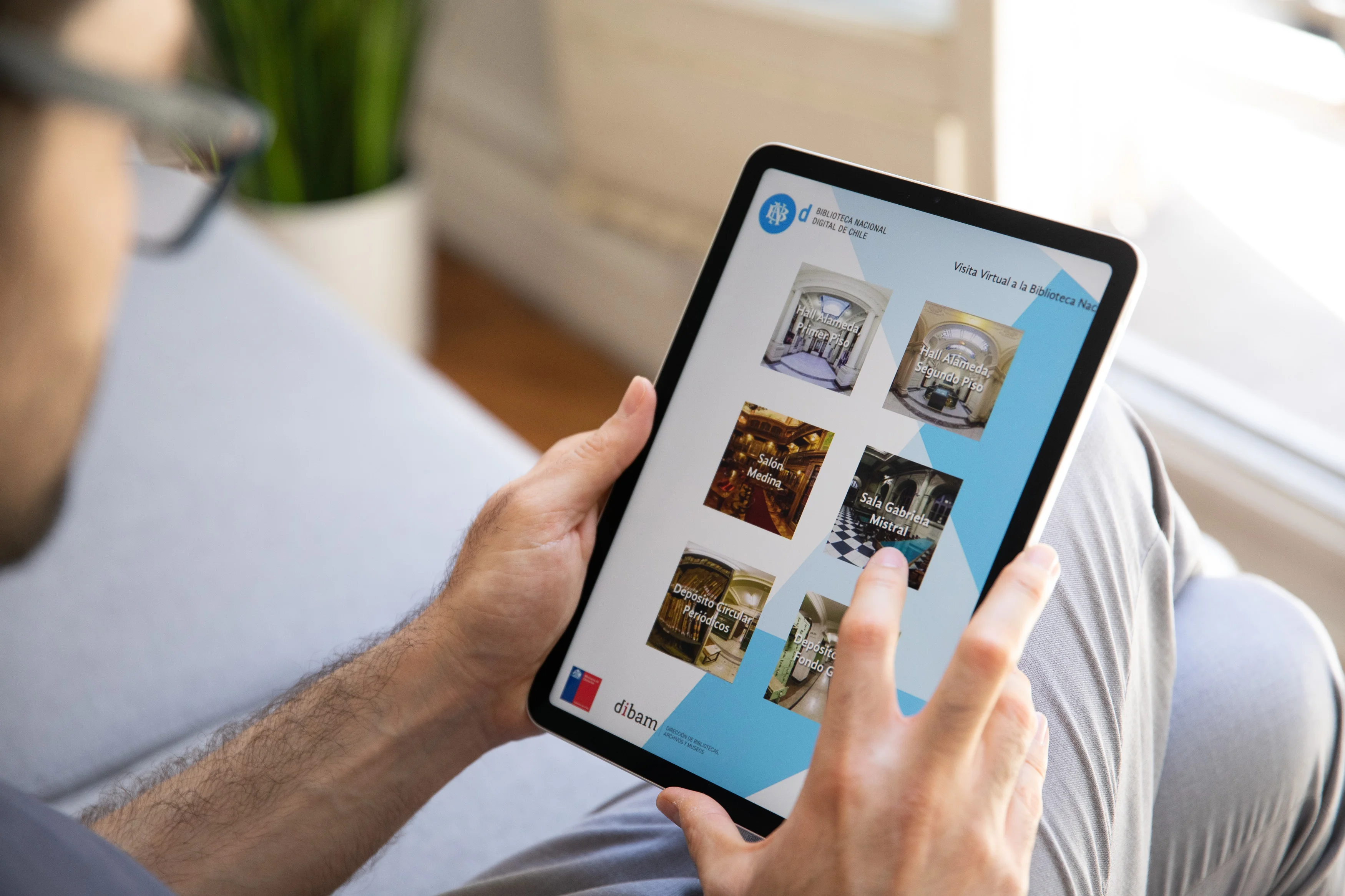 Manuvo | National Library of Chile: Virtual Tour