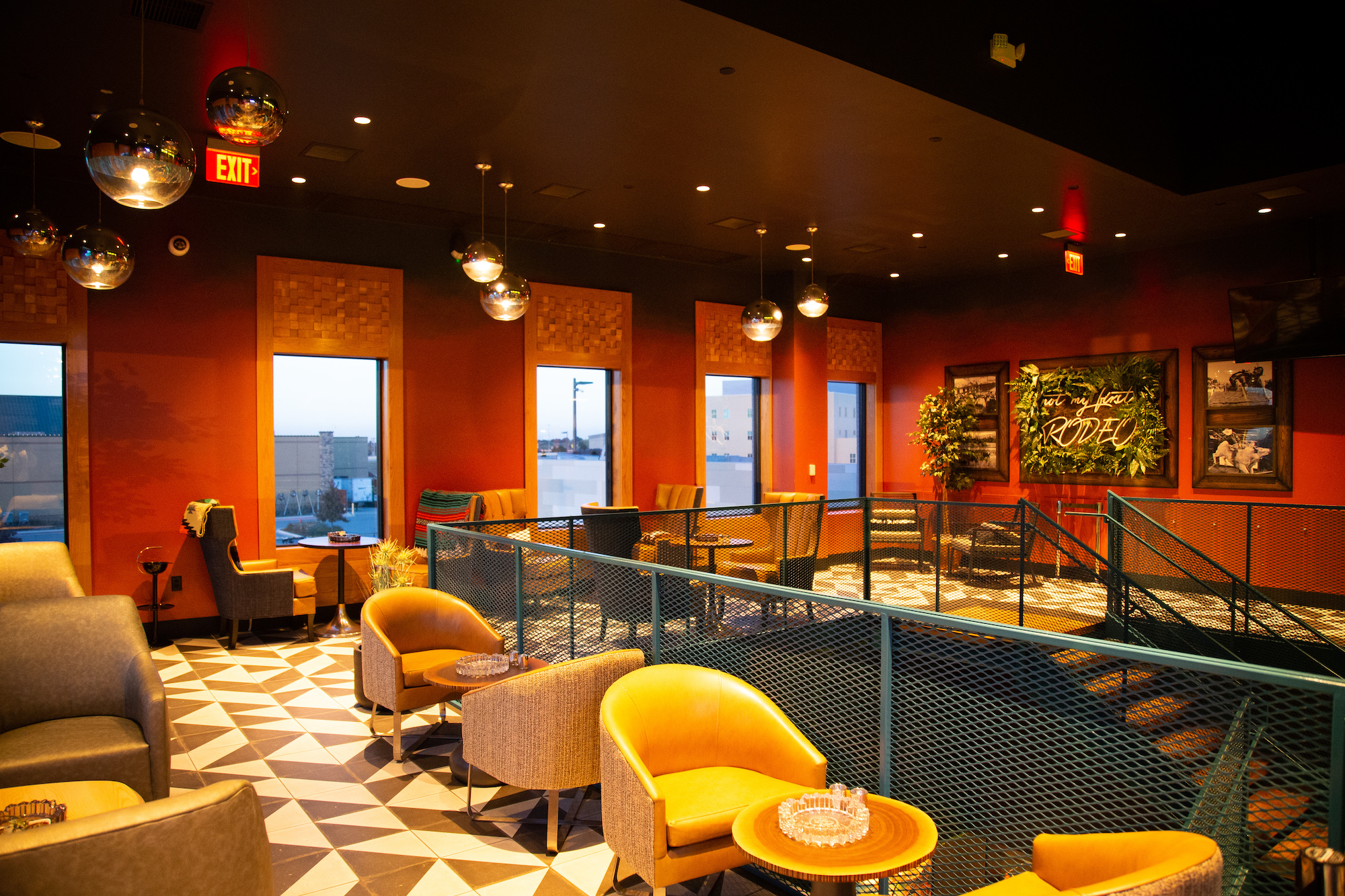 Oklahoma City Photo Gallery | Cigar Lounge | Oklahoma City , OK | BURN ...