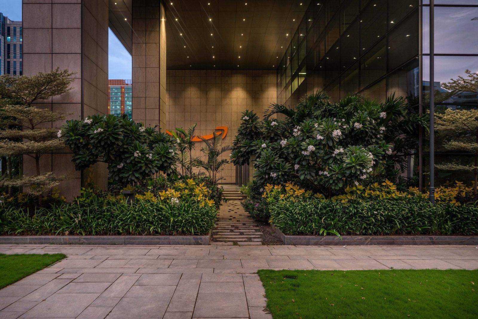 Landscape Projects | Amazon India Campus | Naveen Associates