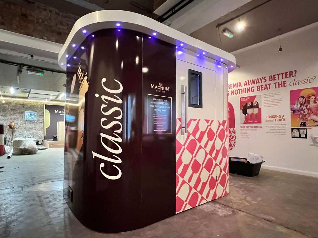 SingPods | The UKs #1 Pop-Up Karaoke Pod Hire | UK